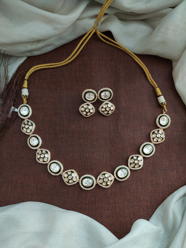 Elegant kundan jewellery store